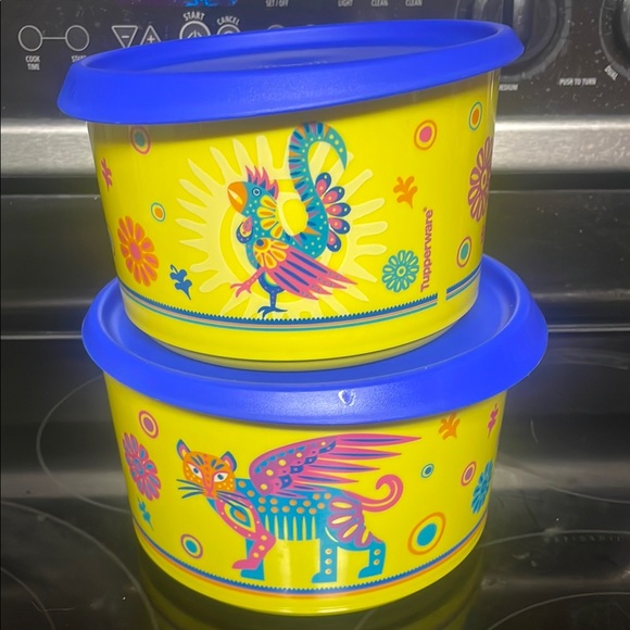 Tupperware | Kitchen | Nwot Tupperware Yellow And Blue Containers ...